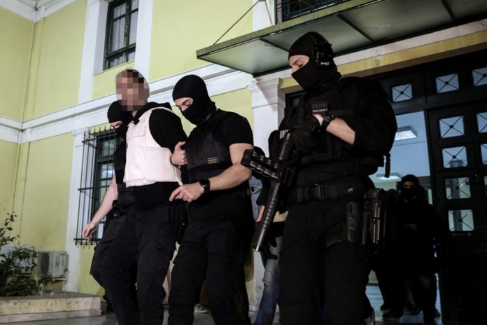 Χολαργός: Αυτοί είναι δράστες της οργάνωσης "ΕΠΑΝΑΣΤΑΤΙΚΗ ΑΥΤΟΑΜΥΝΑ ...