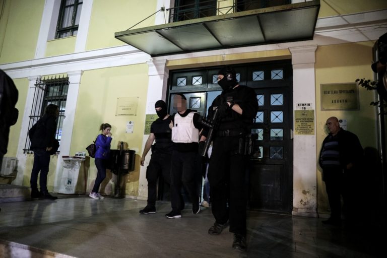 Χολαργός: Αυτοί είναι δράστες της οργάνωσης "ΕΠΑΝΑΣΤΑΤΙΚΗ ΑΥΤΟΑΜΥΝΑ ...