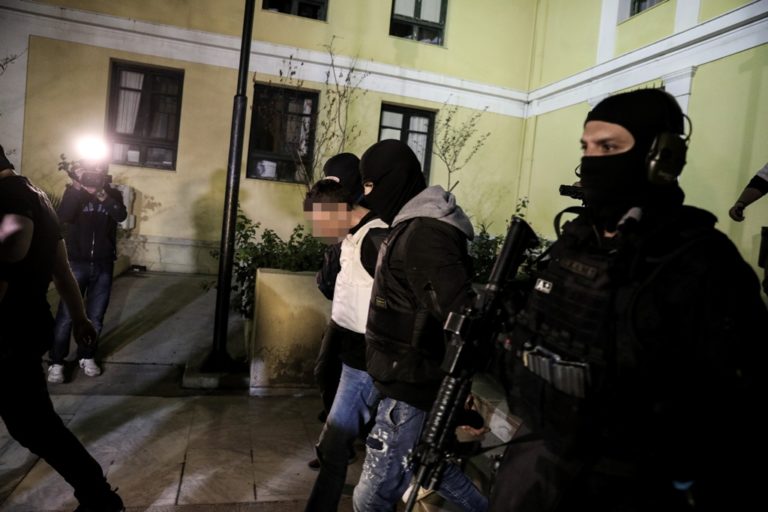 Χολαργός: Αυτοί είναι δράστες της οργάνωσης "ΕΠΑΝΑΣΤΑΤΙΚΗ ΑΥΤΟΑΜΥΝΑ ...